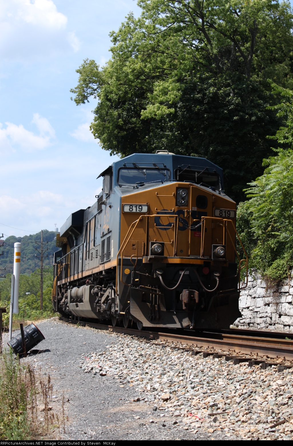 CSX 819